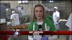 Amy Andrews, FOX 2 Detroit - Page 3 - TvNewsCaps